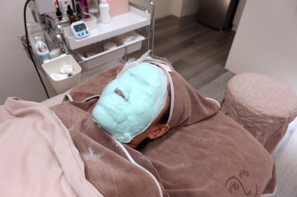 Donna Salon 評價｜肌膚管理 0 痛感無修復期，單堂制中山站做臉推薦